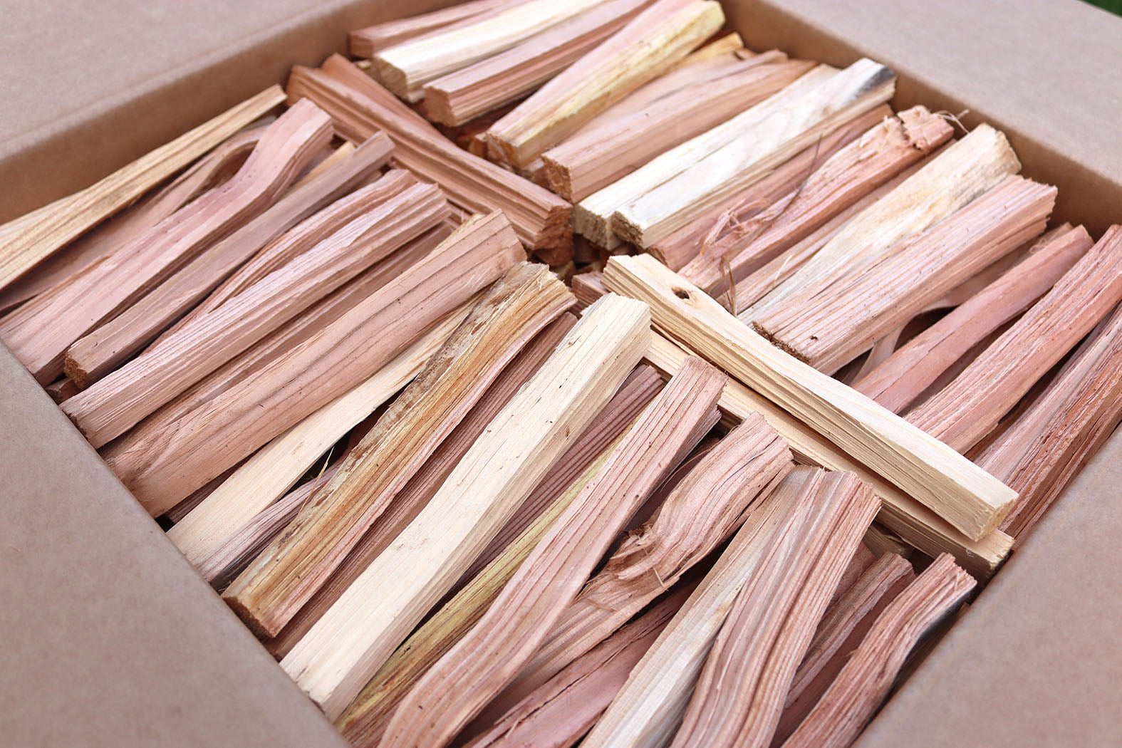 Kiln-Dried British Kindling – Love Logs