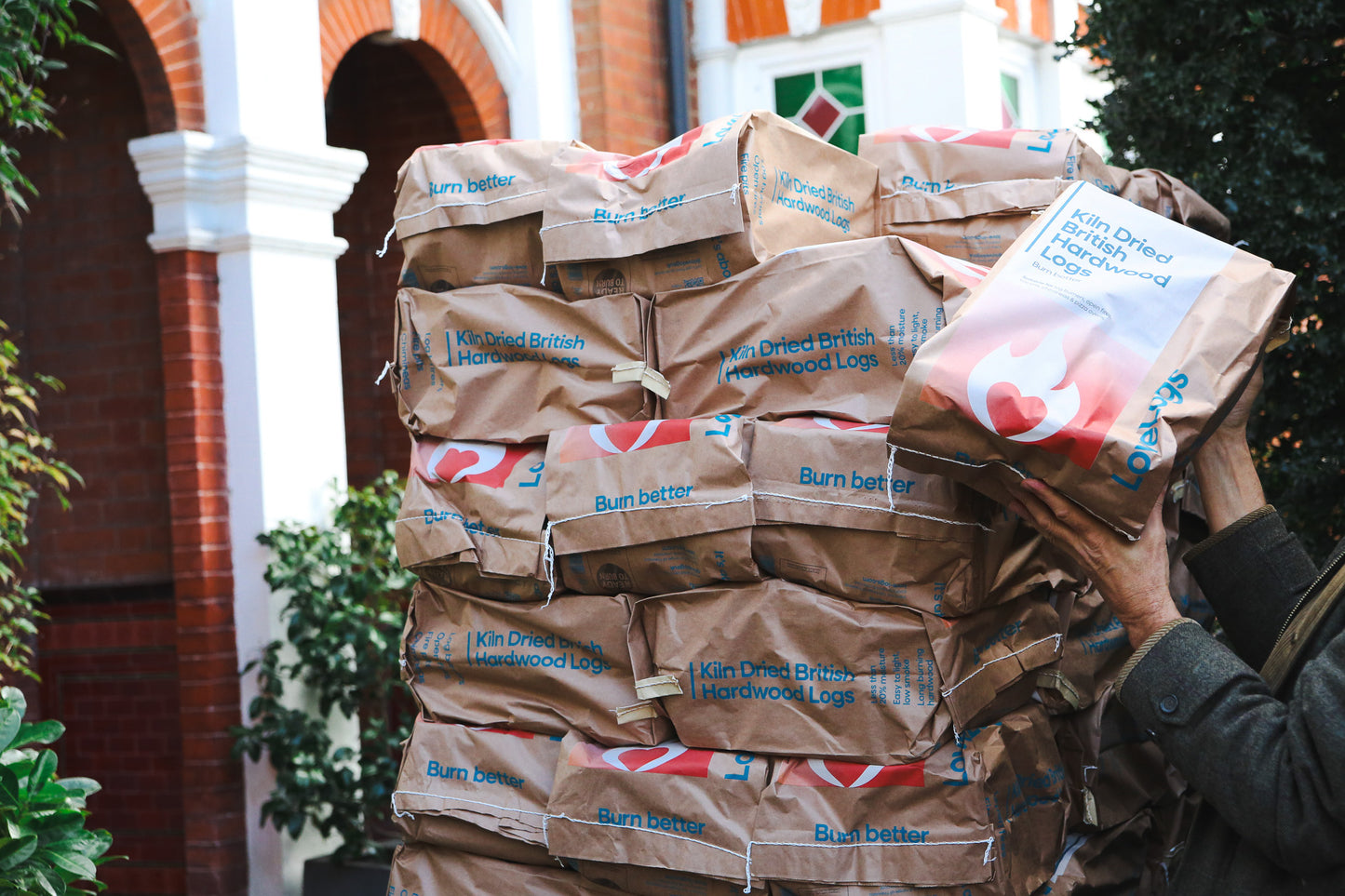 Pallet of Kiln Dried British Hardwood Logs in Paper Sacks – Love Logs